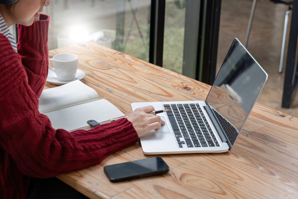 Sen. Ernst Exposes Telework Abuse: Only 6% of Federal Workers On-Site ...